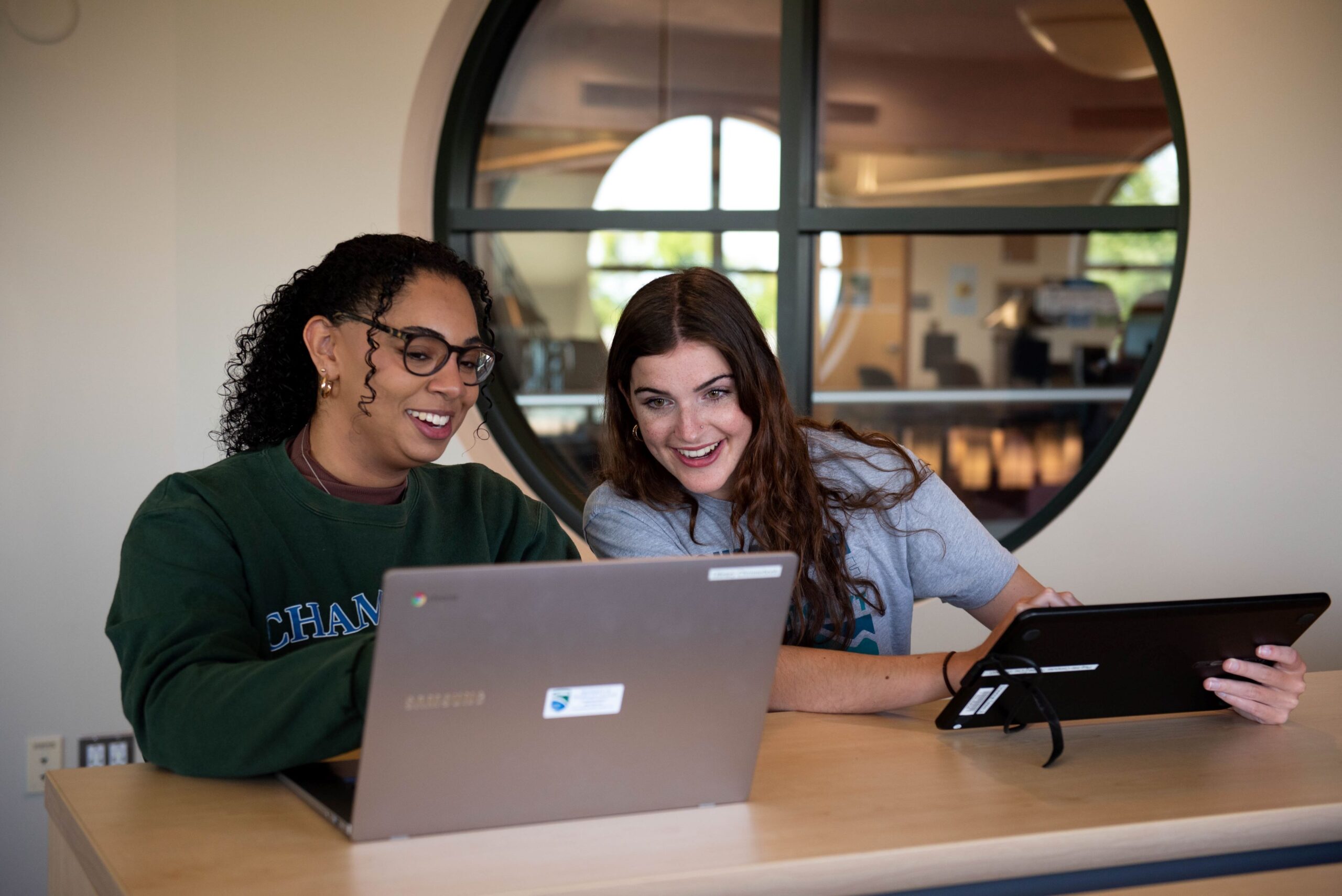 Champlain Weekend SMART Space Drop-In Hours - Champlain Weekend